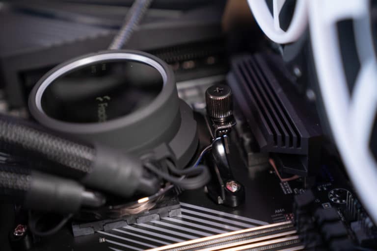 How to install Liquid Cooling (AIO CPU Cooler) | WePC